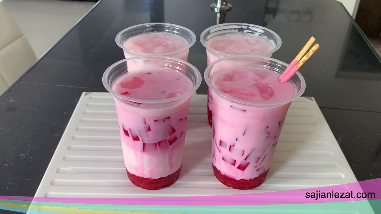 Resep Es Cincau Susu Strawberry Menu Takjil Buka Puasa