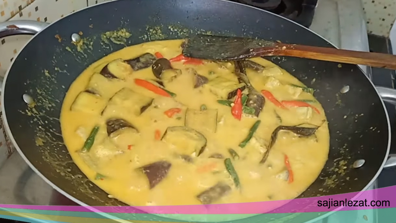 Resep Sayur Lodeh Terong Tempe Gurih Sederhana untuk Menu Harian