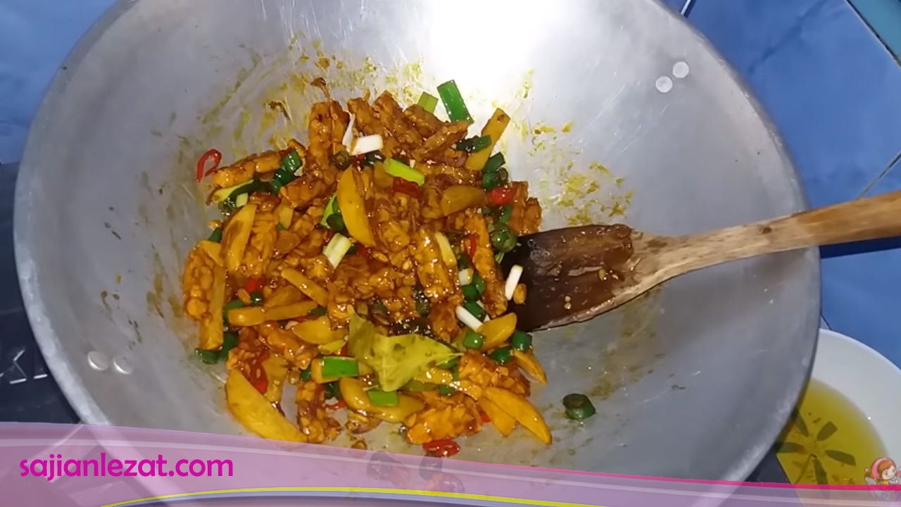 Resep Oseng Tempe Bumbu Iris Simpel, Enak, dan Bikin Nambah Nasi